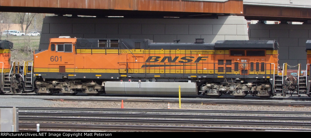 BNSF 601